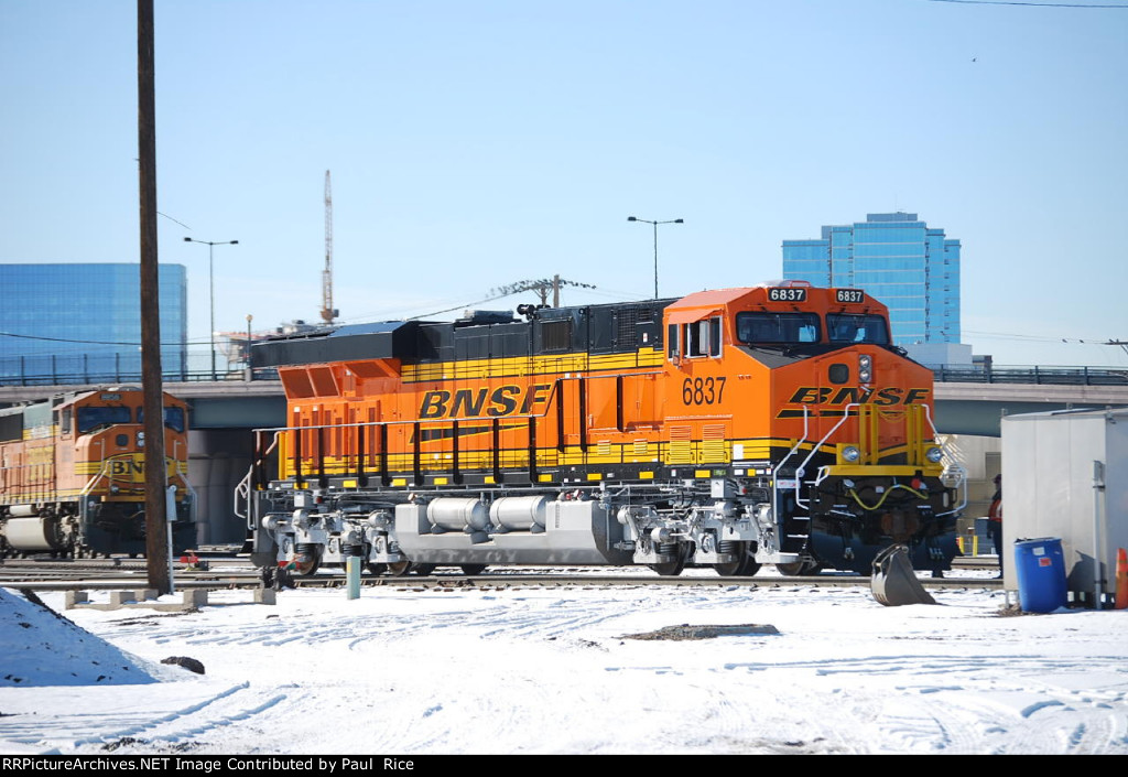 BNSF 6837